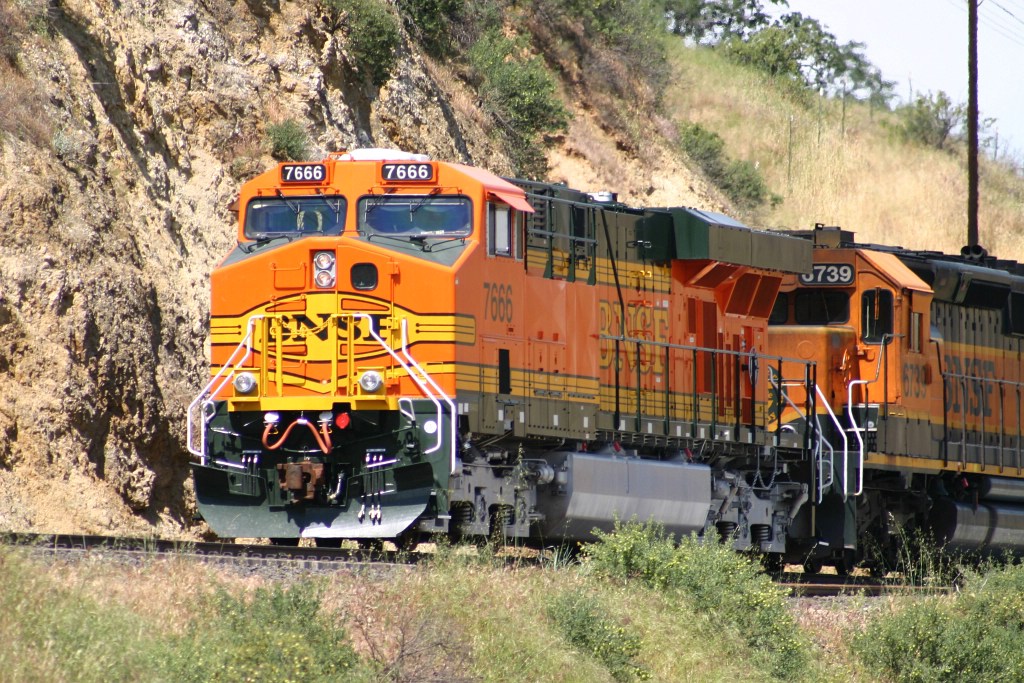 BNSF GEVO on DPU Service out of Tunnel 1